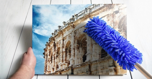 How to Clean Canvas Pictures